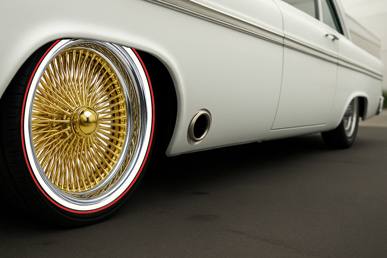 20×8” Gold 150-Spoke Wire Wheels + Red Stripe Vogue Tires